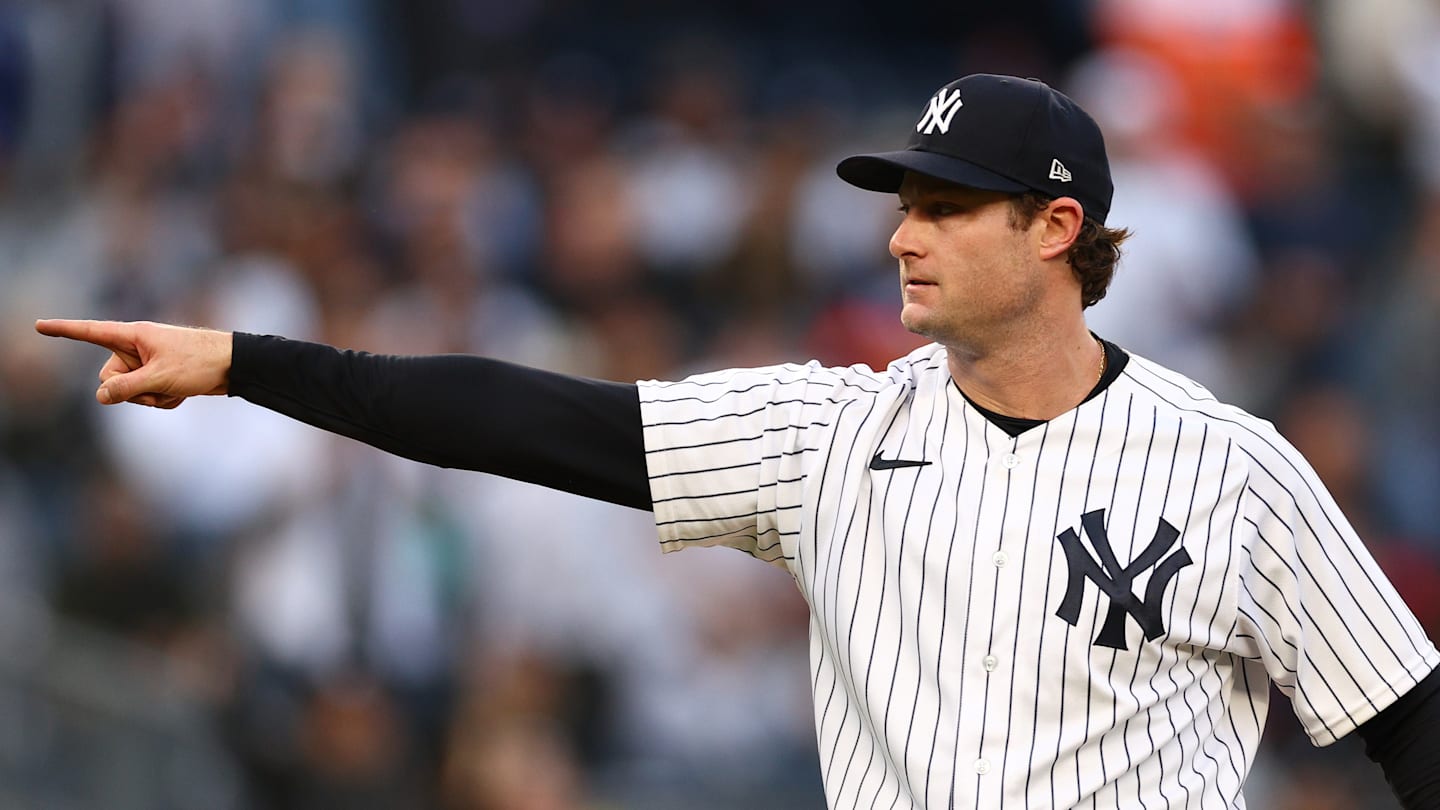One 2023 FanGraphs projection Yankees fans will love and one they'll hate
