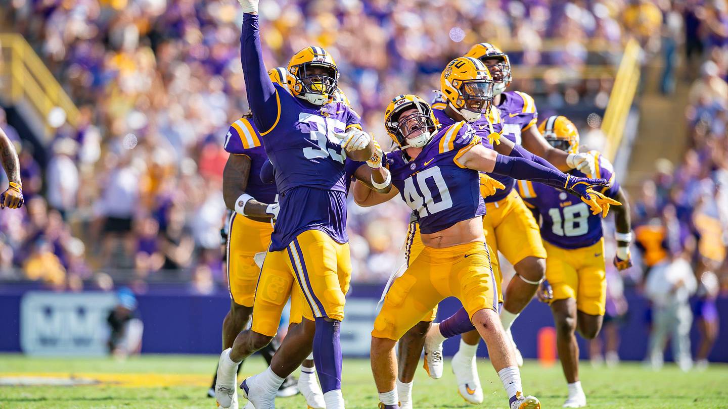 The Final Betting Odds: LSU Football vs. Alabama Crimson Tide in Week ...