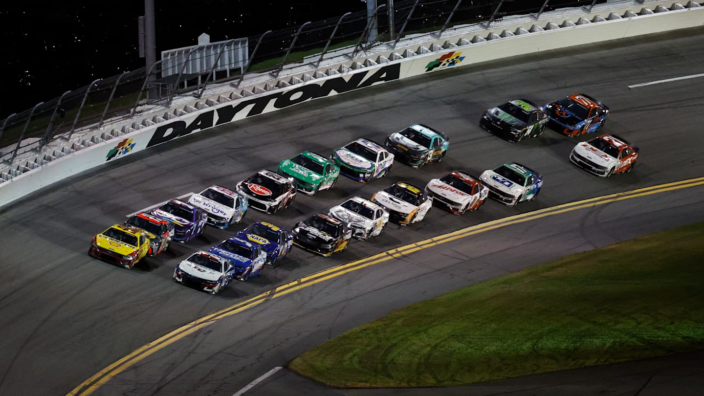 Full NASCAR Cup Series point standings if there were no playoffs