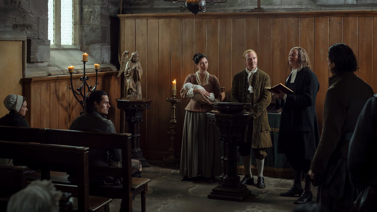 Baby Beauchamp has 2 names in Outlander: Blood of My Blood (and it ...
