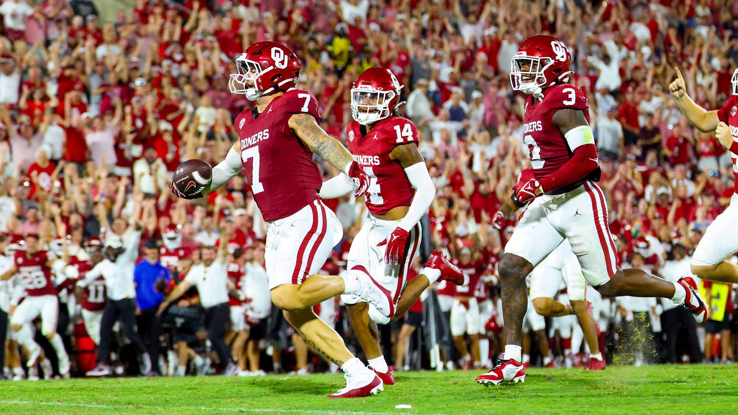 How a converted LB became Oklahoma's starting TE