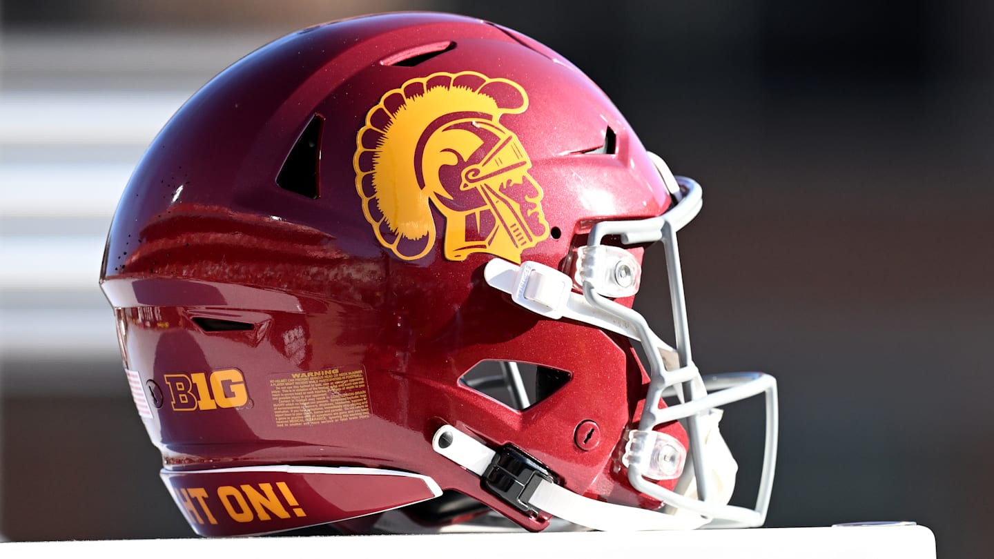 USC uses former 5-star QB on fake punt in wild first half against ...