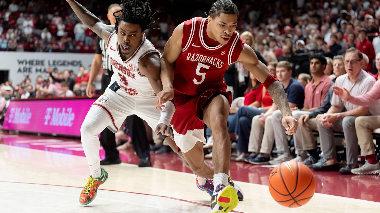 Arkansas Razorbacks Have to Break Spell Created by Acuff's Performance
