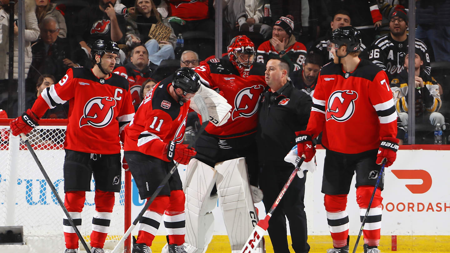 Jacob Markstrom suffers scary injury versus Boston Bruins