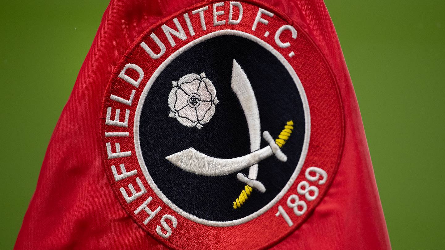 Defender linked with Celtic return agrees Sheffield United move