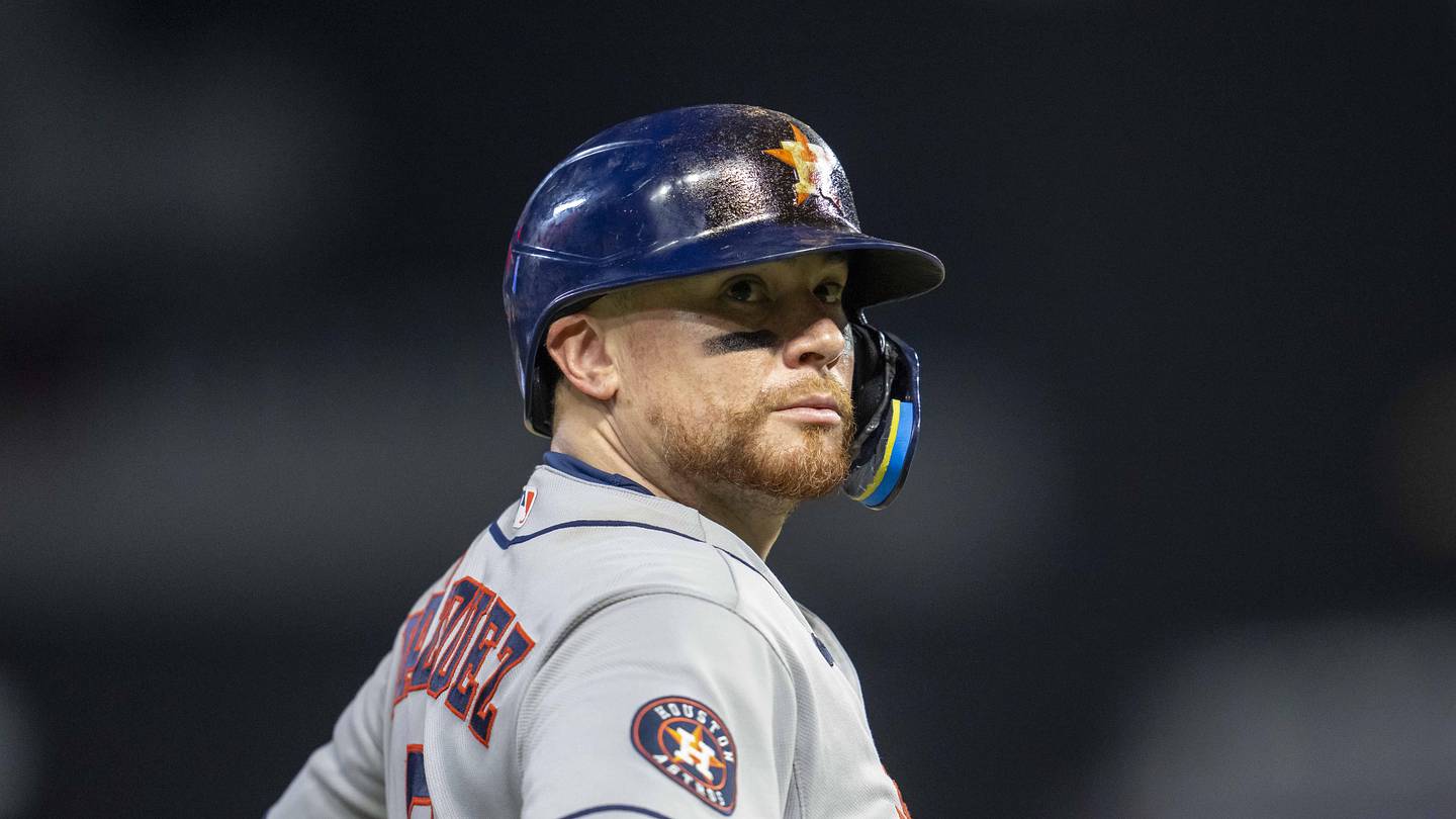 Astros’ Offensive Frustrations Boil Over In Loss To Twins