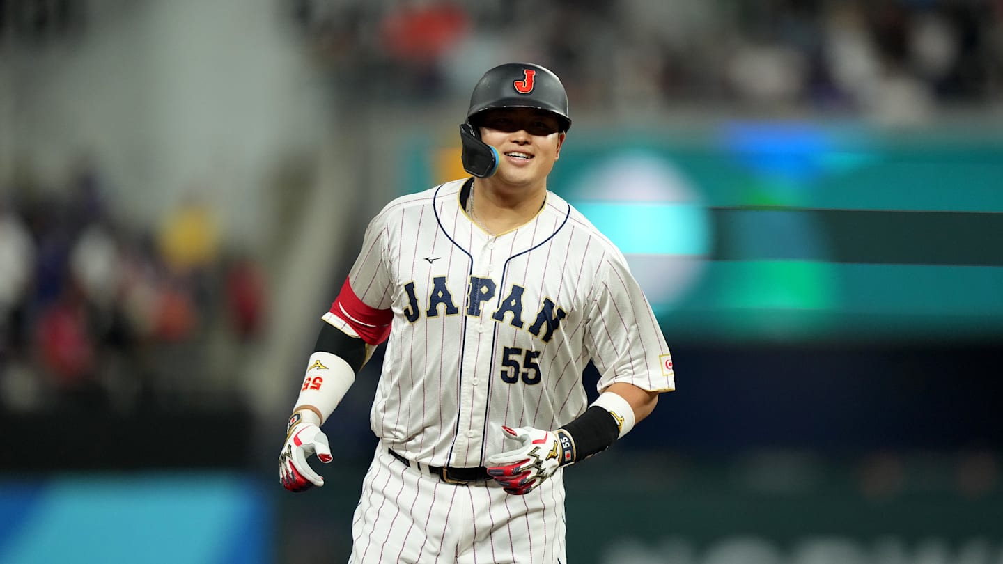 Surprise early posting will force Red Sox into quick decision on slugging free agent