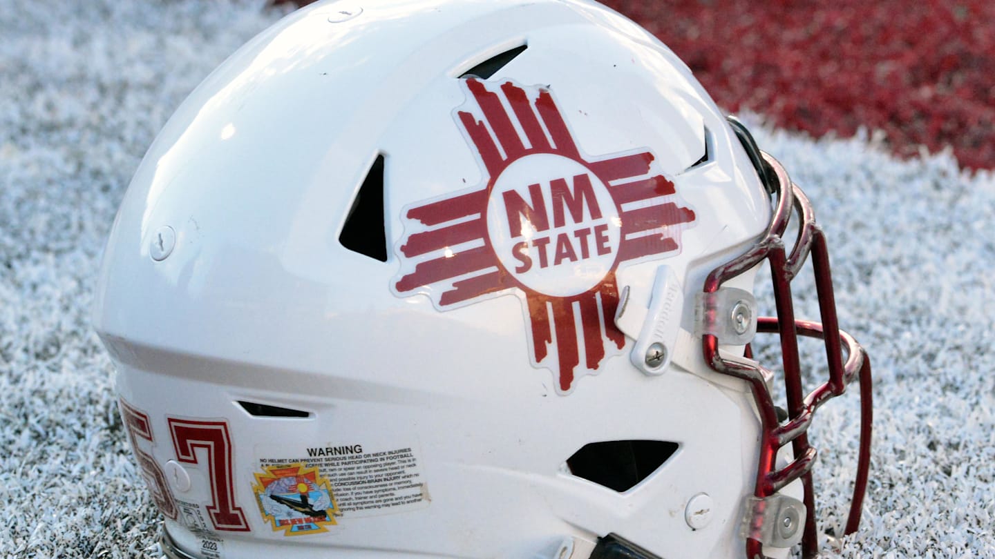 All-American linebacker enters college football transfer portal