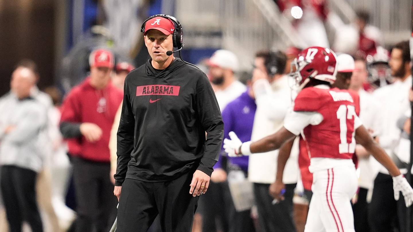 College Football Playoff debate centers around these 5 teams