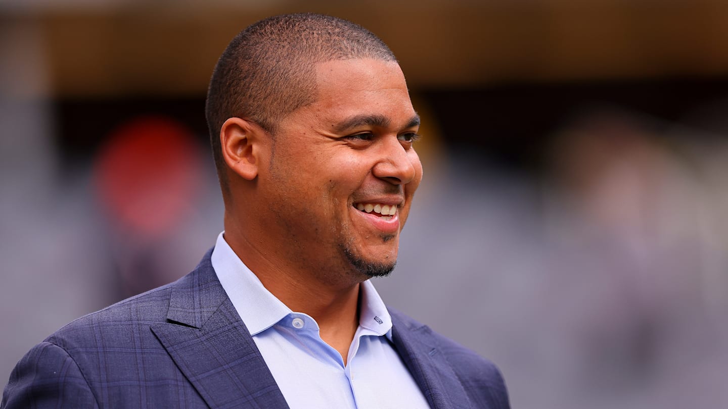 Joe Thuney contract details show Ryan Poles is schooling the league