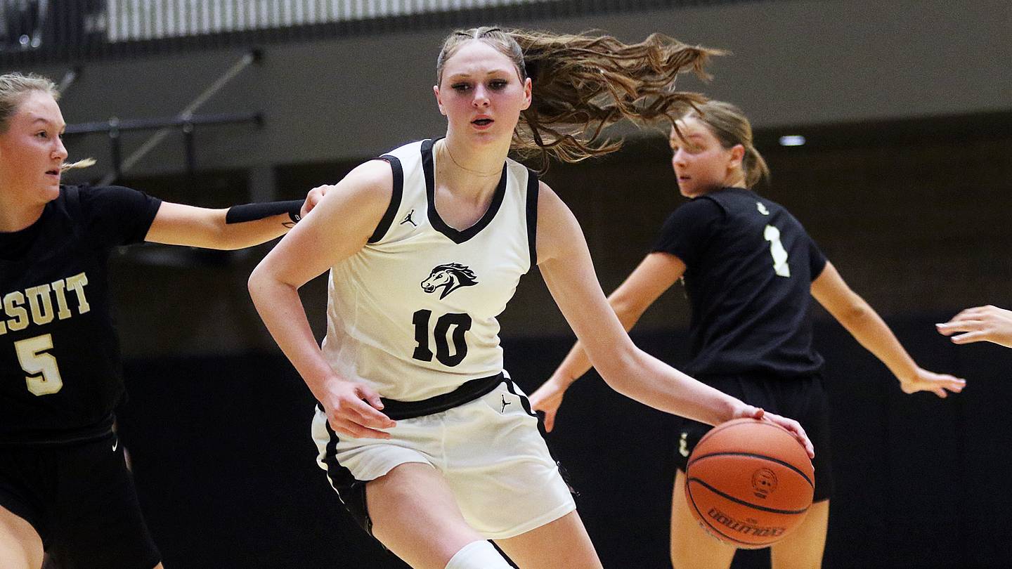 Standout senior season rolls on for Mountainside’s Berlynn Carlson, who ...