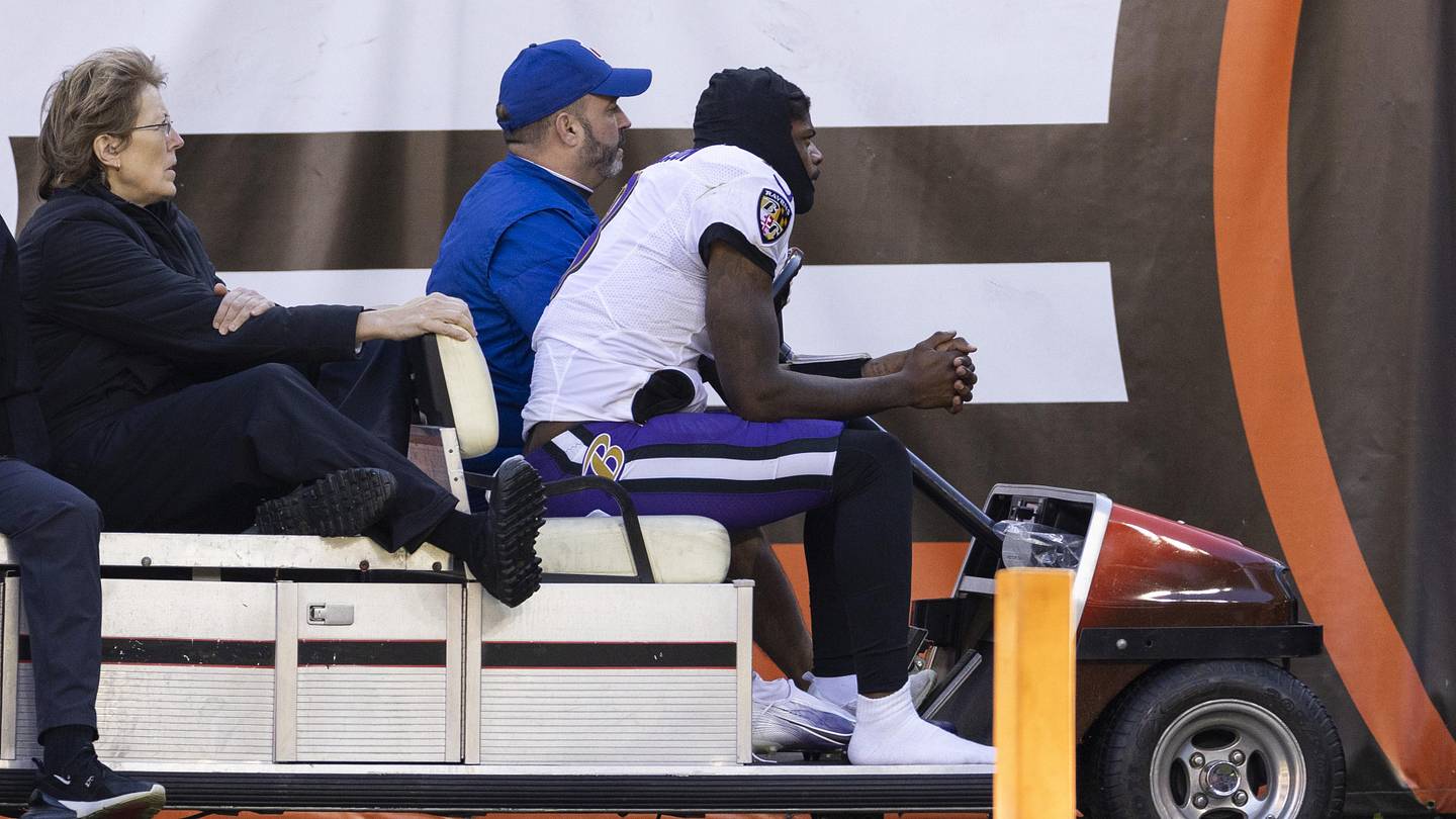 Browns mock Lamar Jackson for bathroom-gate , Big Ben for crying after loss