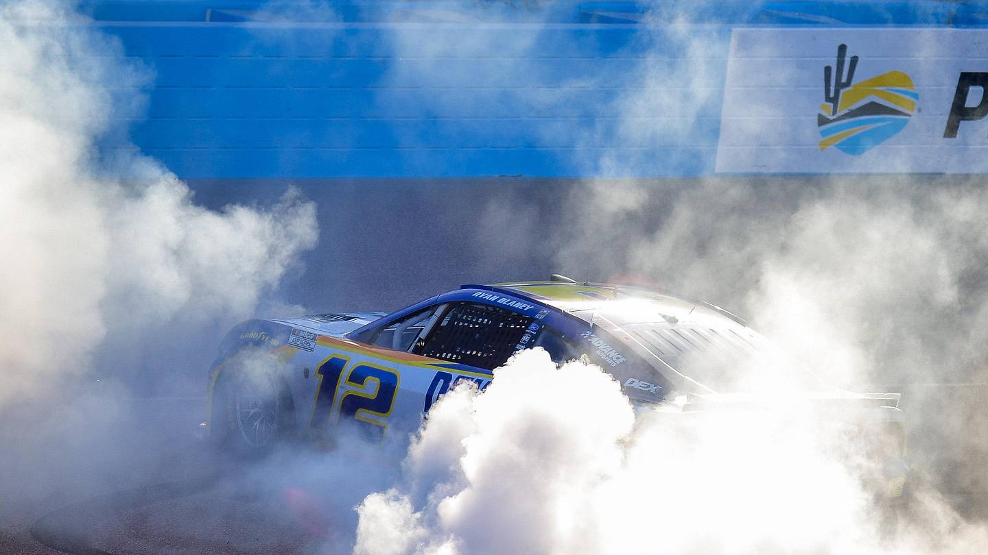 NASCAR Cup Series Straight Talk Wireless 500 at Phoenix Race Results