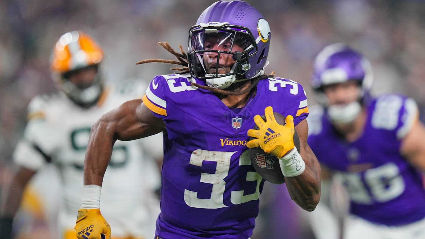 Jordan Mason is a serious threat to Vikings RB Aaron Jones' 2025 fantasy upside