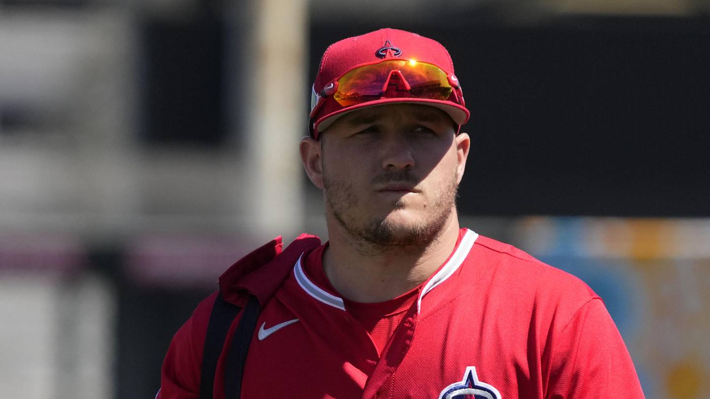Famous Mike Trout artist on Reddit uses viral drawings to give back to ...