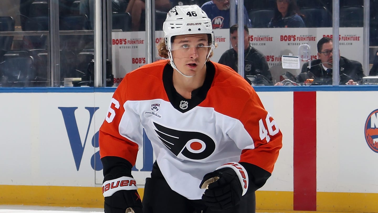 Trevor Zegras shines in Flyers preseason debut
