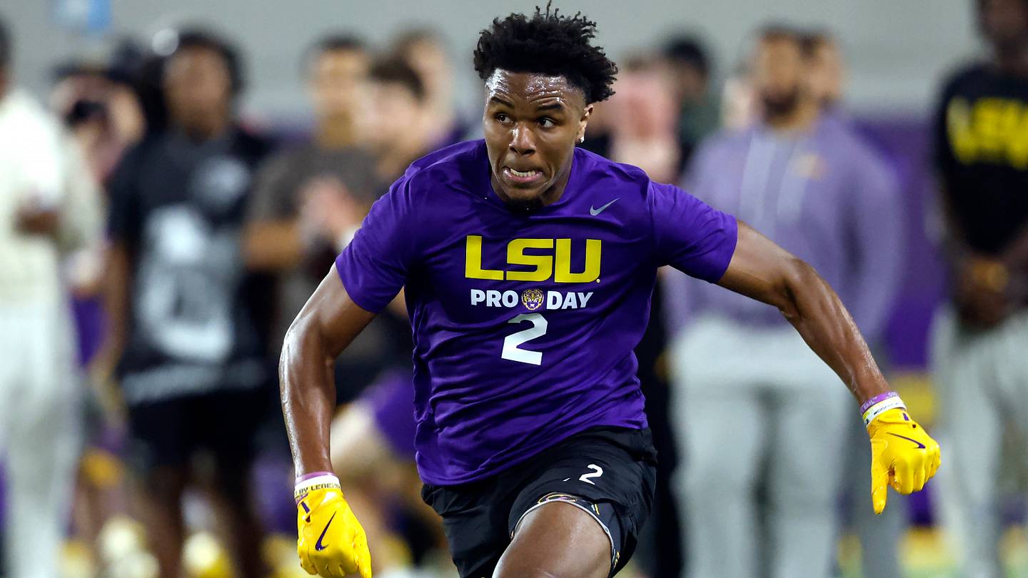 Kyren Lacy's dad throws support to Frank Wilson while throwing Brian ...