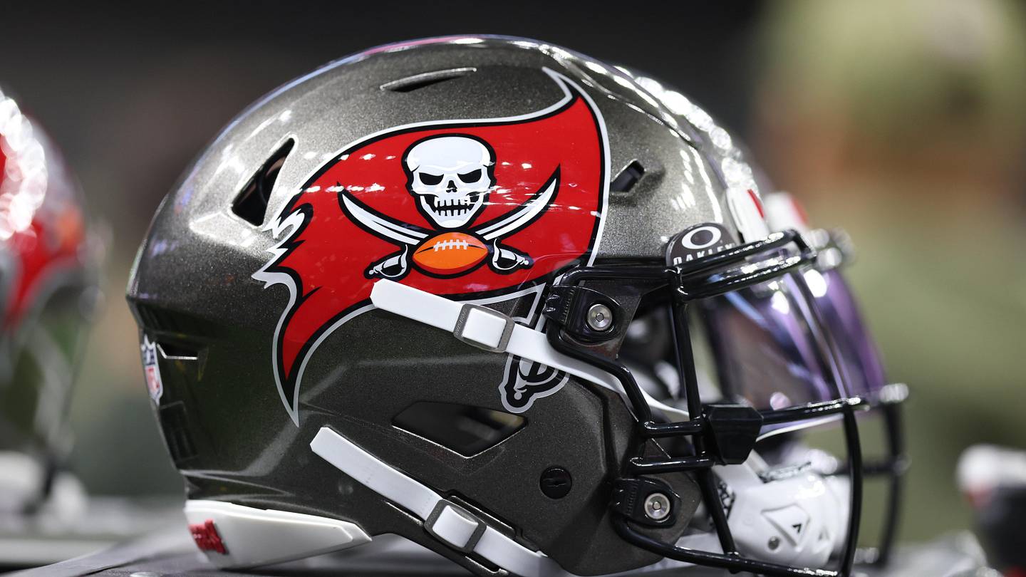 Buccaneers rookie suddenly appears on injury report before Rams game