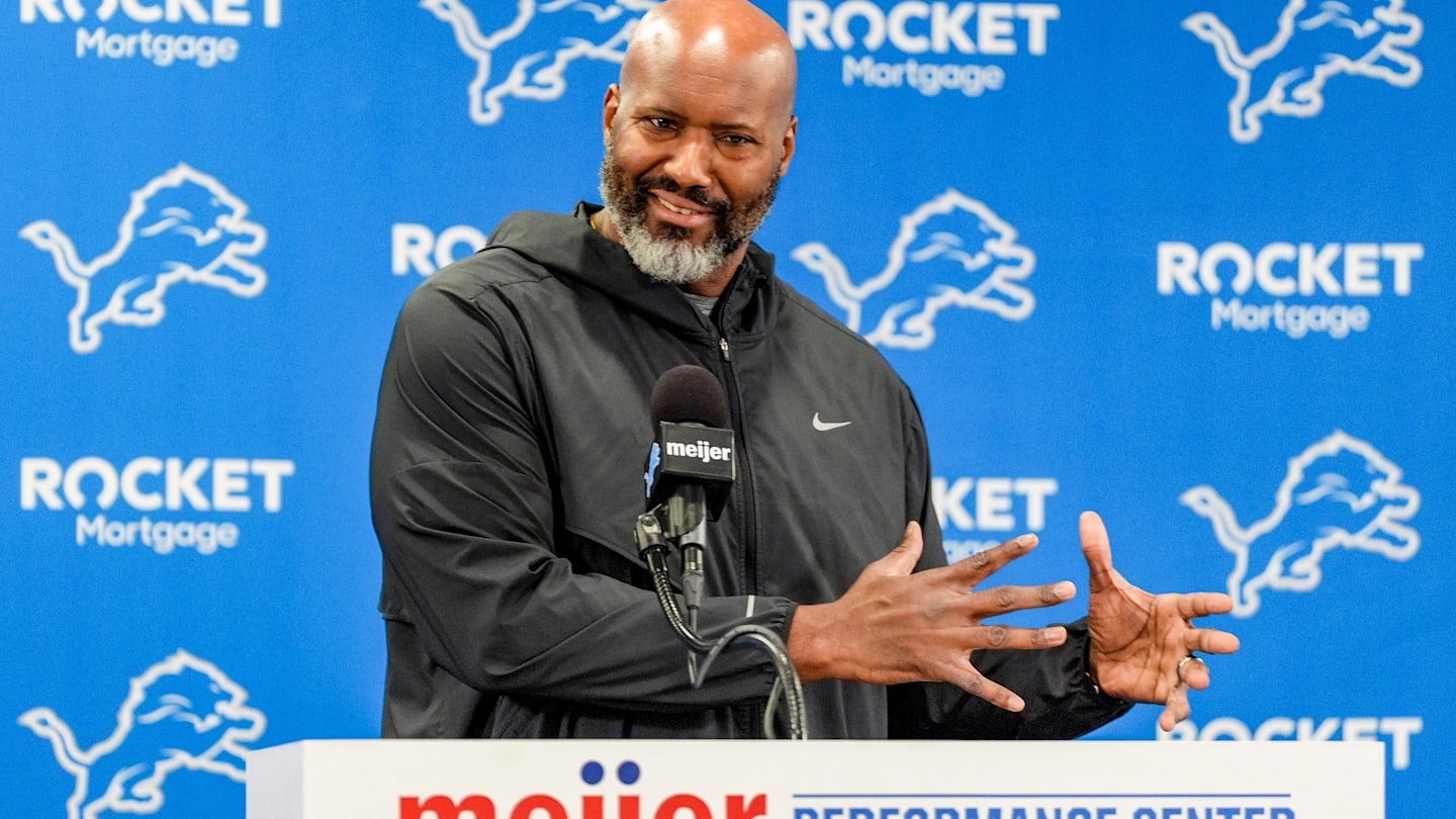 Lions predicted to sign veteran edge rusher who has made decision on ...