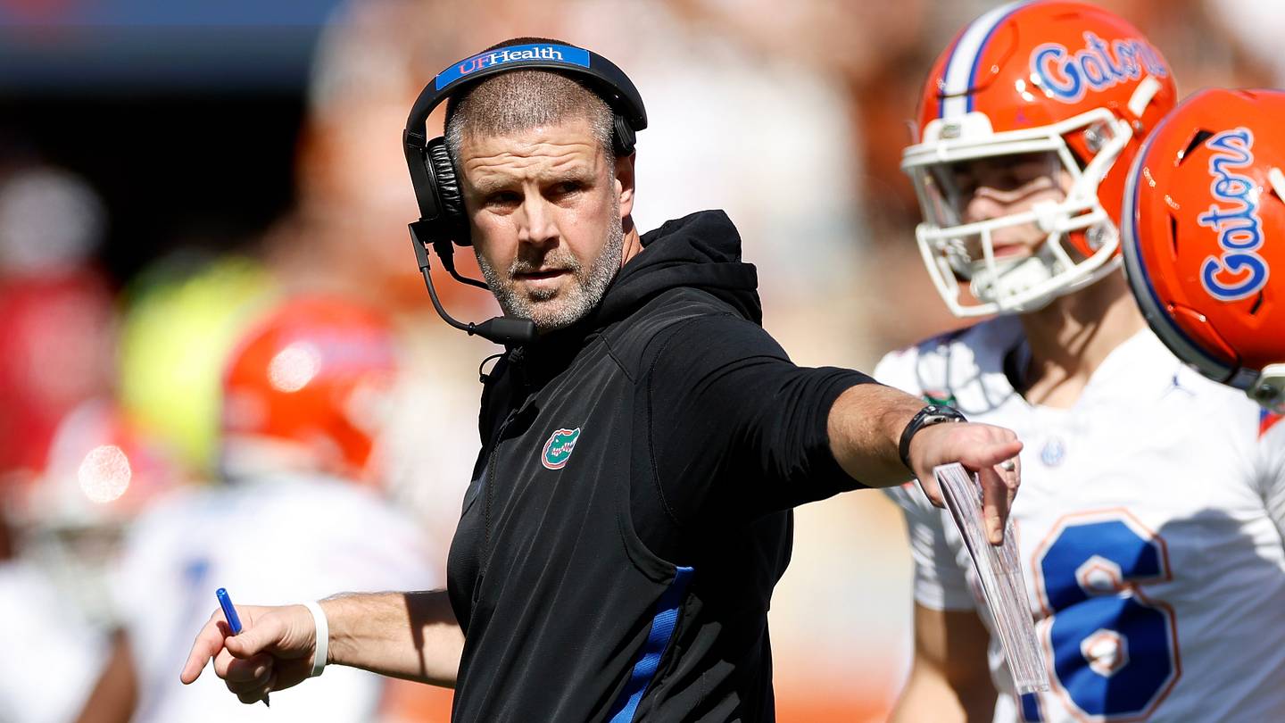 Florida Gators fans are blasting Scott Stricklin, Billy Napier after ...