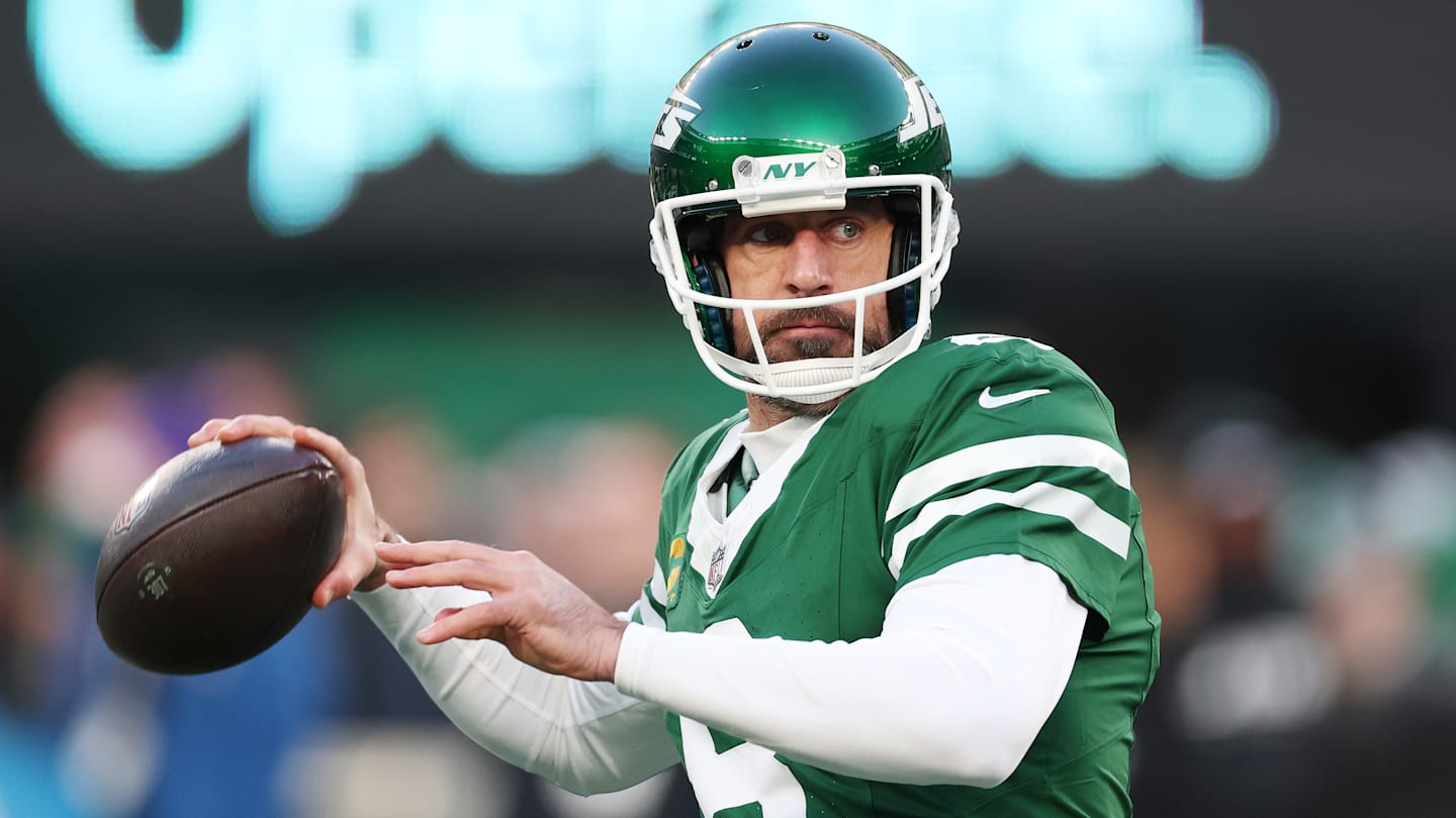 Packers almost guaranteed Aaron Rodgers showdown after Seahawks sign ...