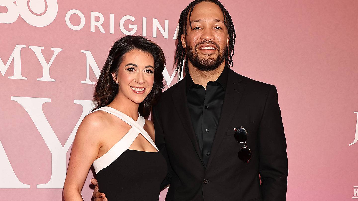 Jalen Brunson and Wife Ali Make Knicks Parade a Family Outing