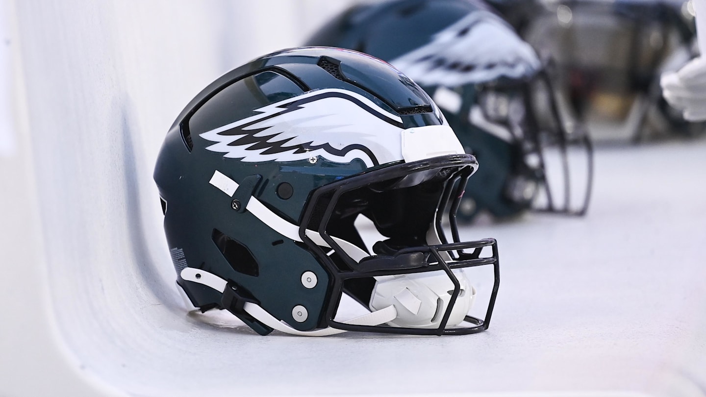 Eagles Aren't Cutting Ties With 2-Time Champion