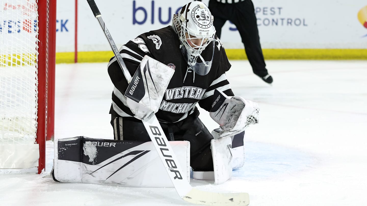 Hampton Slukynsky is the LA Kings prospect to watch in the Frozen Four