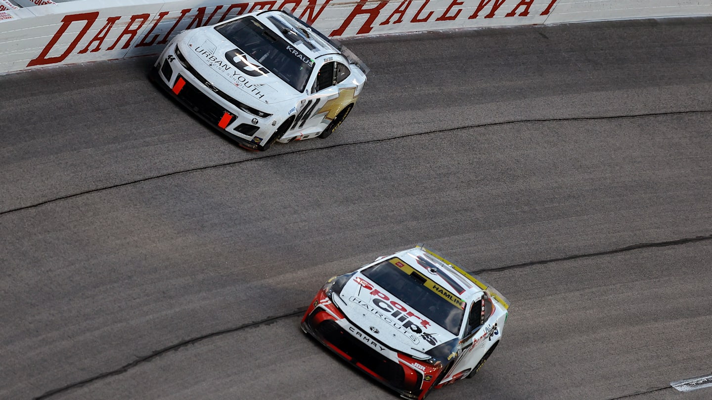 NASCAR Cup team makes driver change for Kansas playoff race