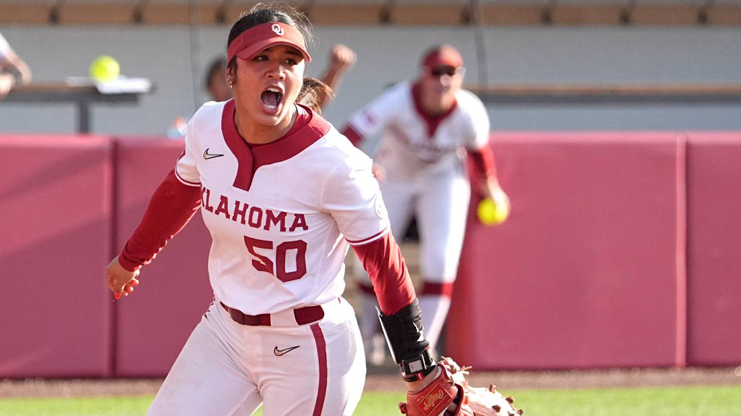 Oklahoma softball stars sweep Texas then walk away with weekly SEC honors