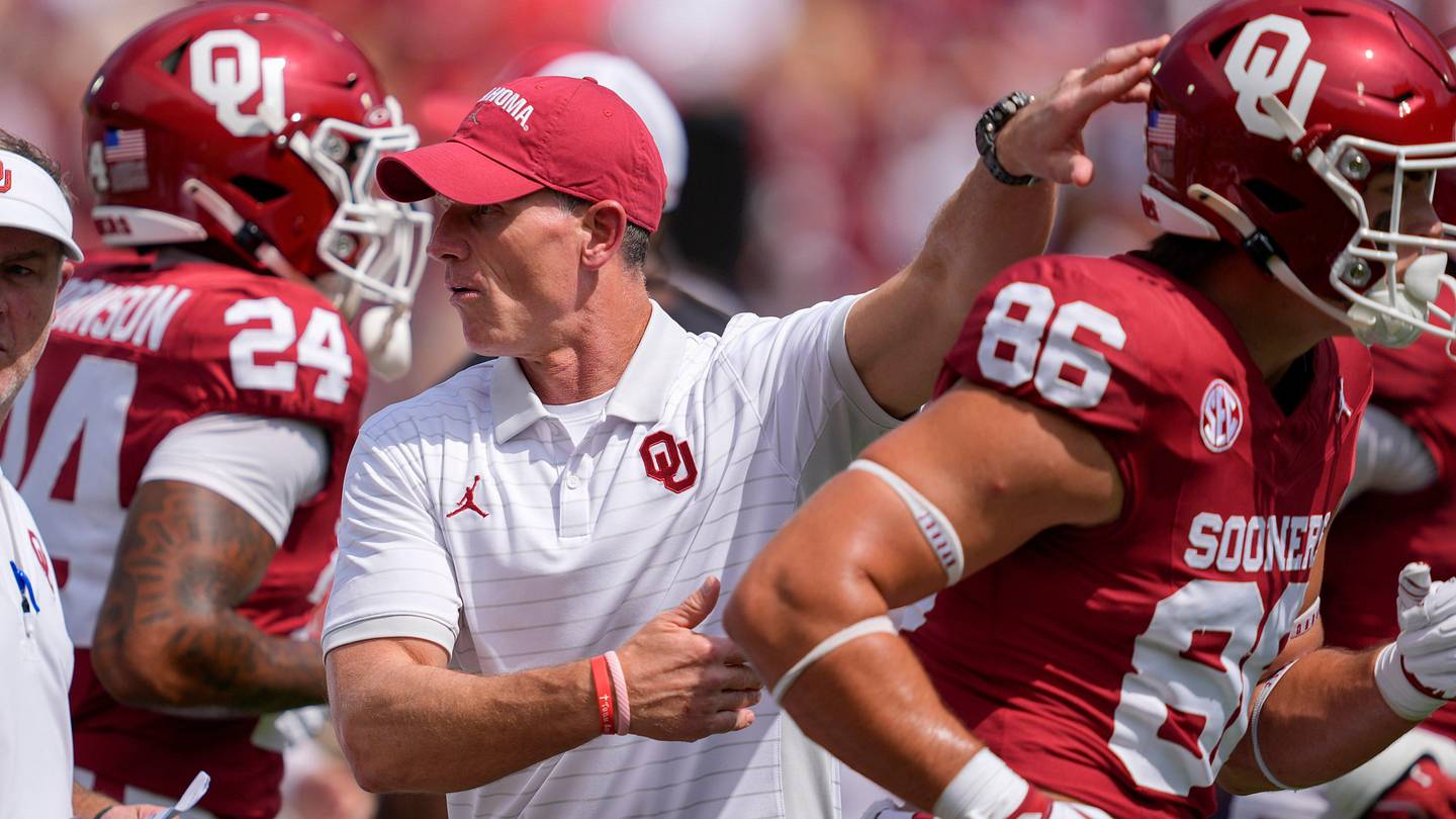 Sooners growing as favorites among media to make College Football Playoff
