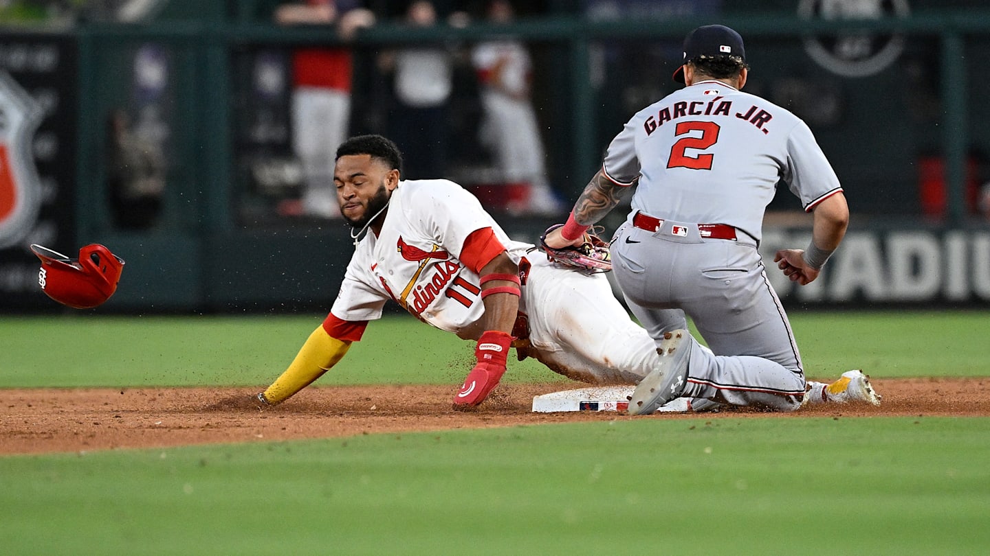 Cardinals manager Oli Marmol drops nuke regarding players' stolen base ...