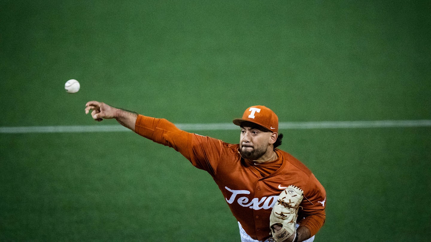 No. 12 Longhorns Trounce Islanders in 15-5 Run Rule Win: Live Game Log