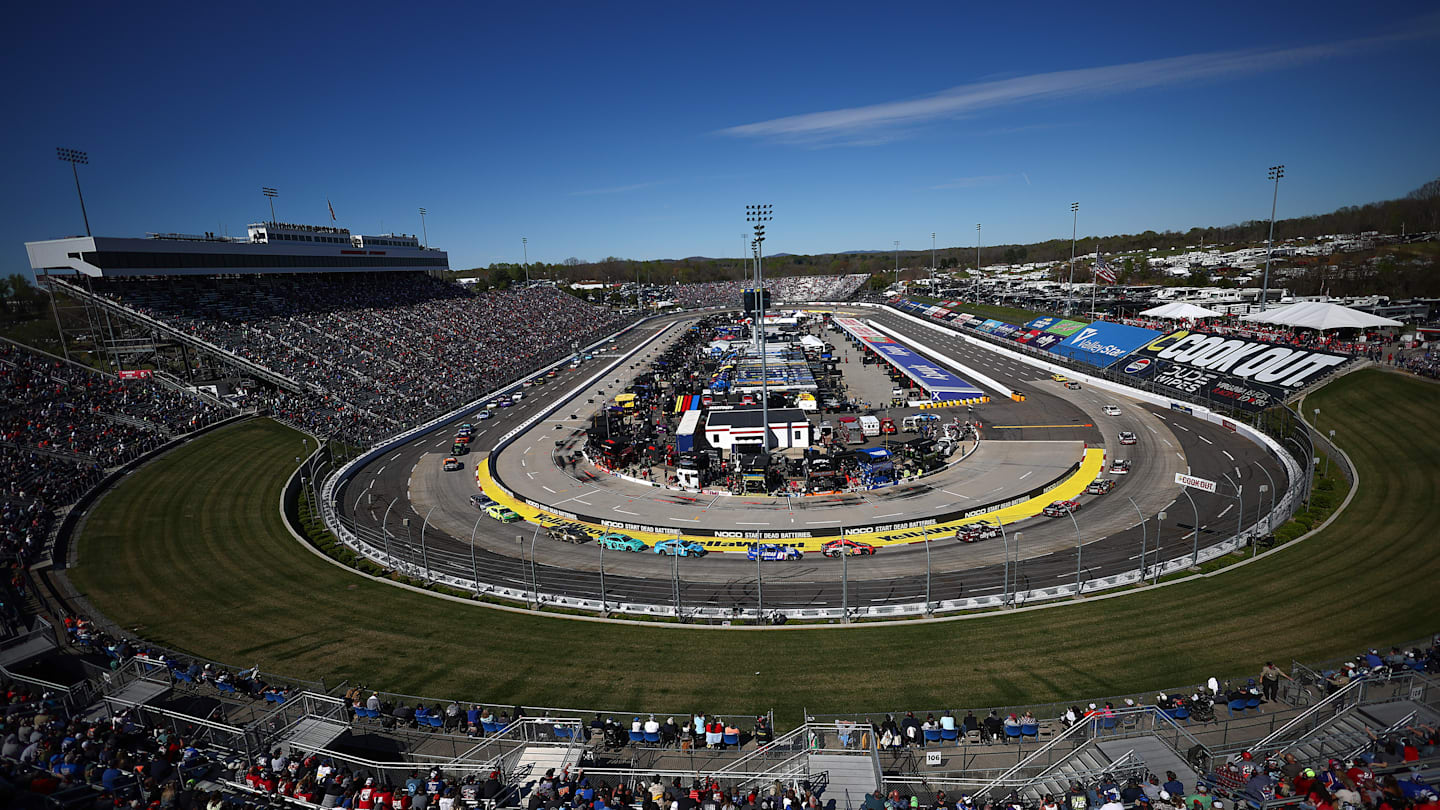 Martinsville NASCAR Cup race not being shown live on Fox