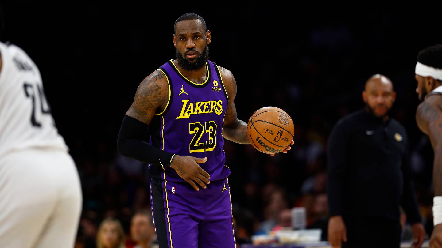 NBA Trade Rumors: Lakers rivals favored to land LeBron. Is a star ...