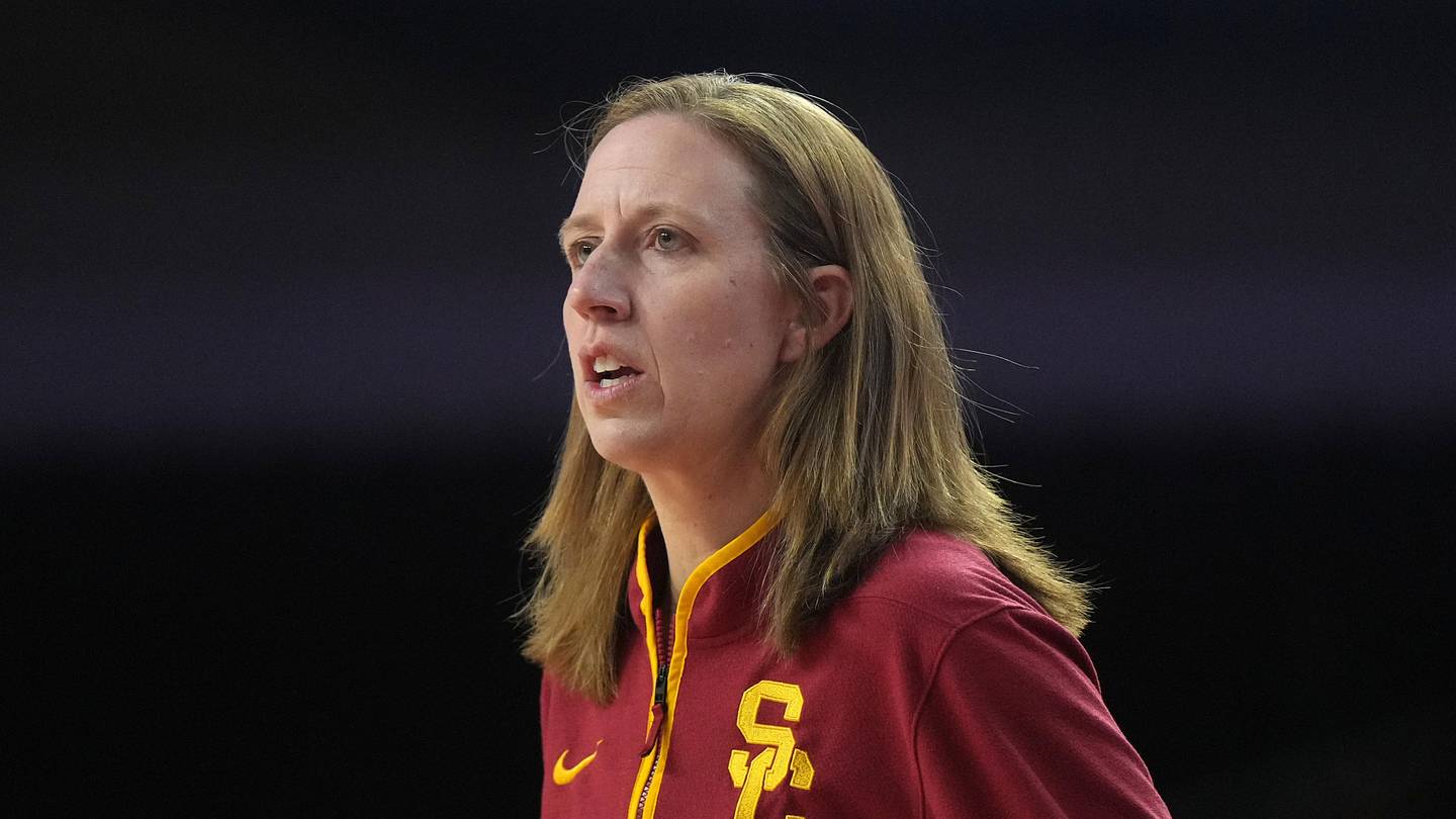 USC Trojans Coach Has One Emoji Reaction to Massive Recruit Commitment