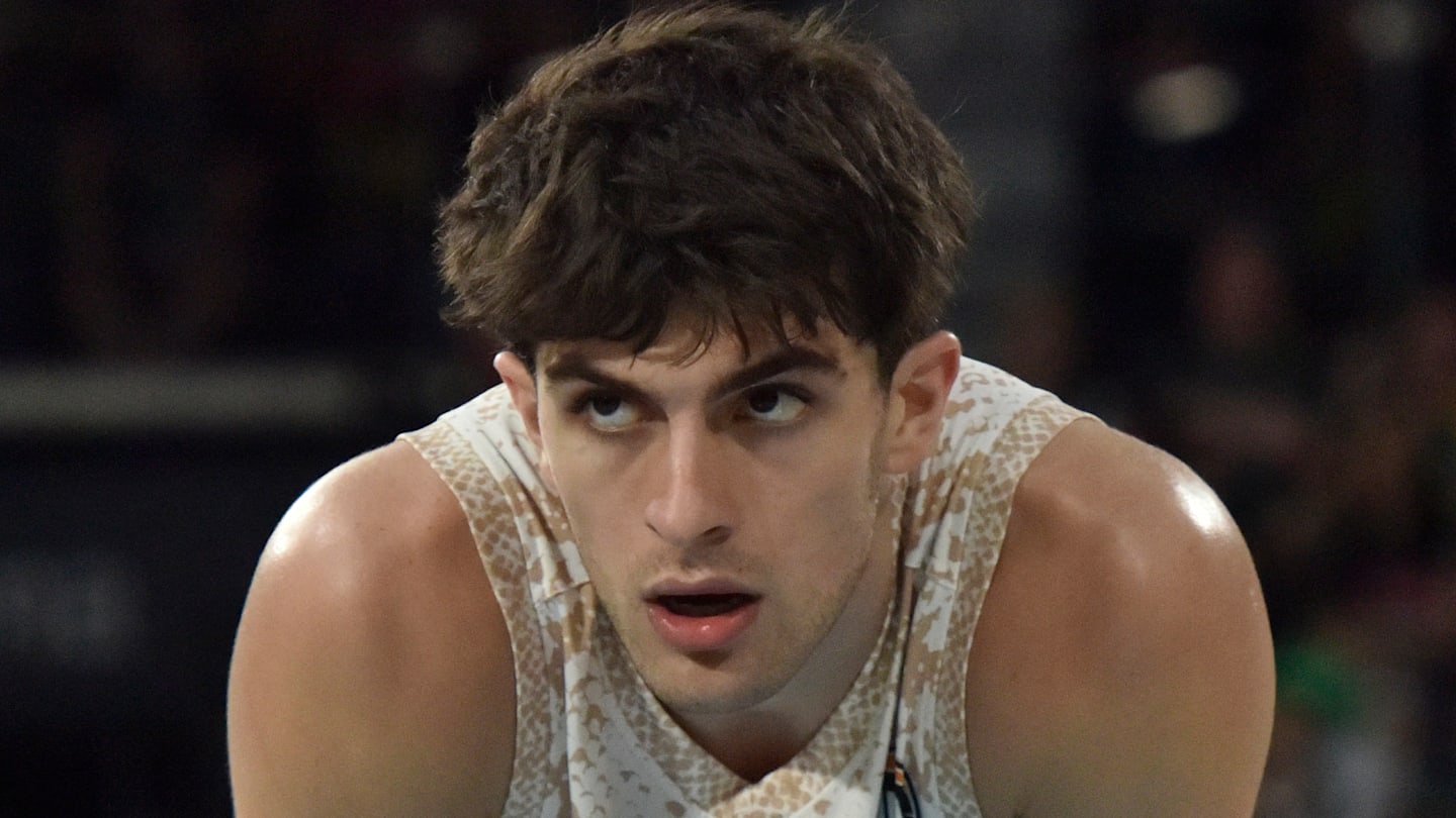 Warriors rookie drops first major milestone in impressive and ...