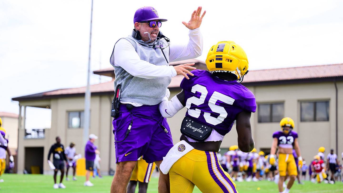 Top LSU Football Assistant Trending to Become Next Tulane Green Wave ...