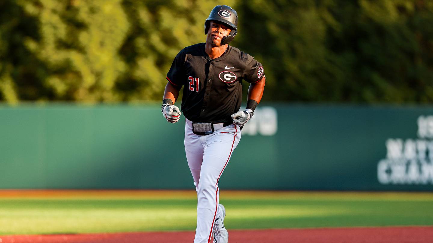 LIVE Updates: Georgia vs Oklahoma Game Three