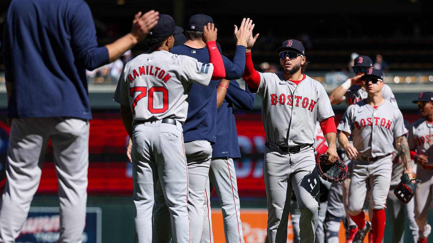 MLB Power Rankings: Pretenders and Contenders among 5 early surprise teams