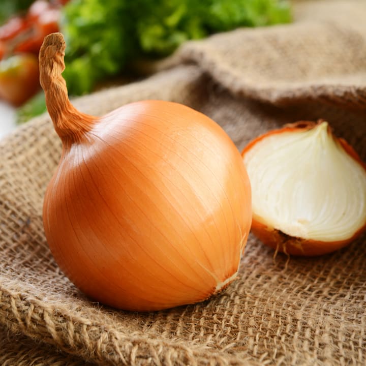 yellow or brown onion