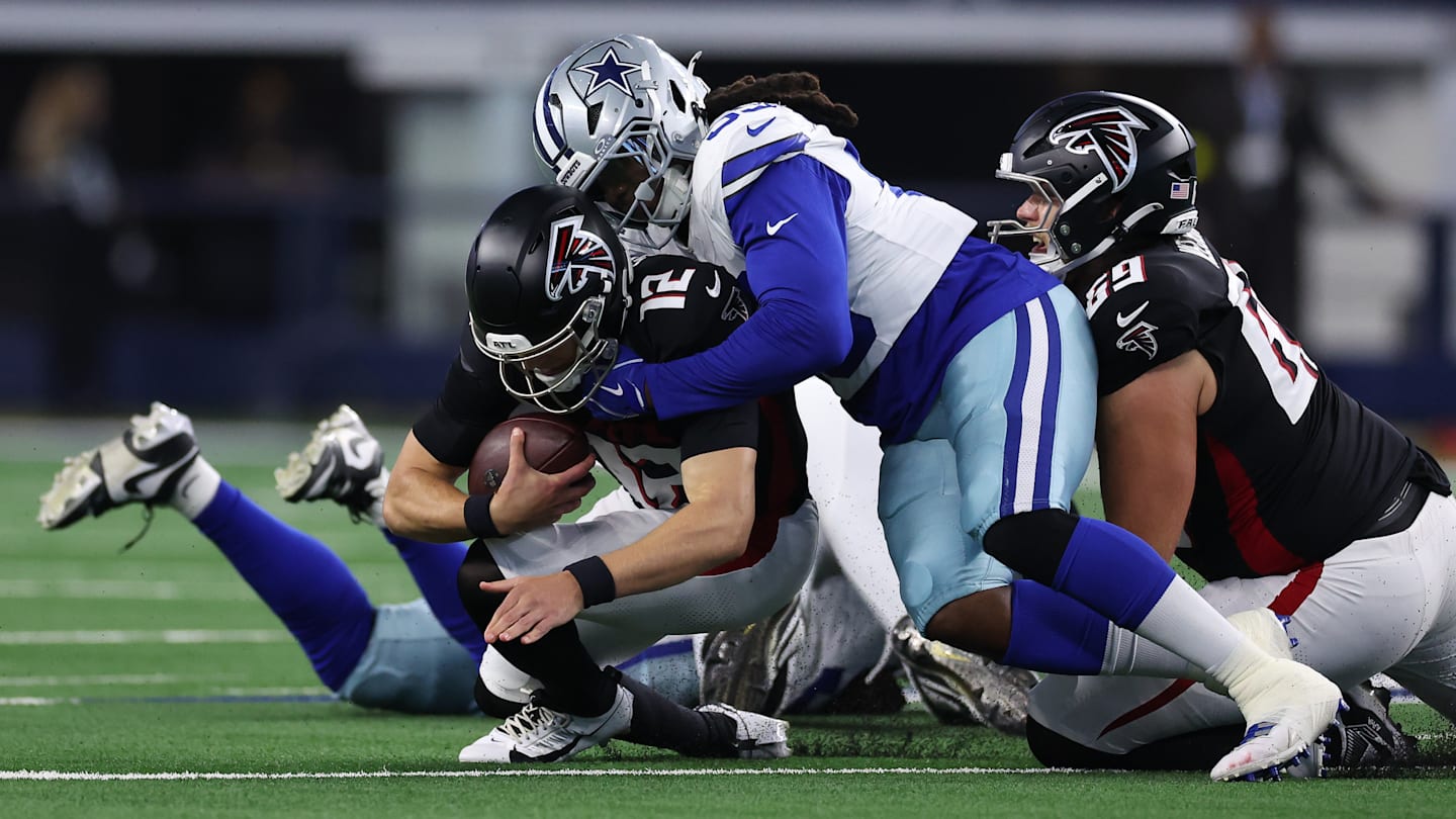 Falcons fans have given up on former Badger Jack Nelson but HC Raheem Morris hasn’t