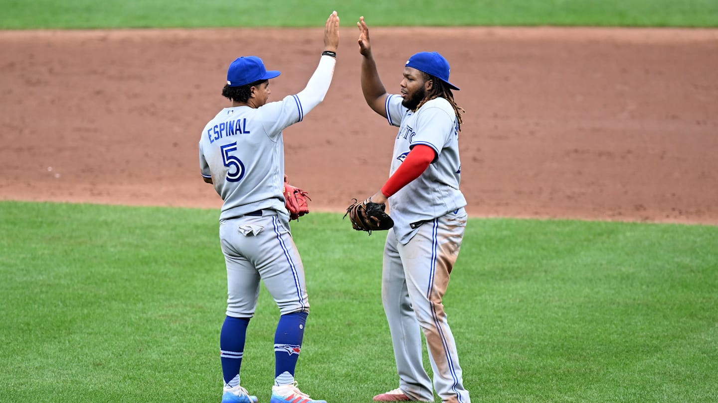 Santiago Espinal and Vladimir Guerrero Jr. star in new music video ...