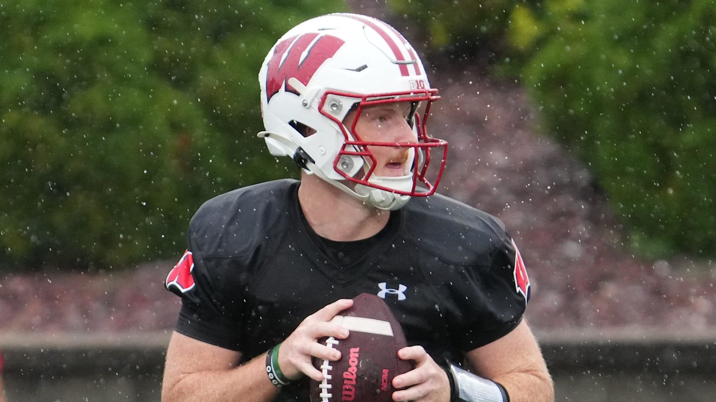 Billy Edwards Jr. isn’t generating camp buzz — should Wisconsin be worried?