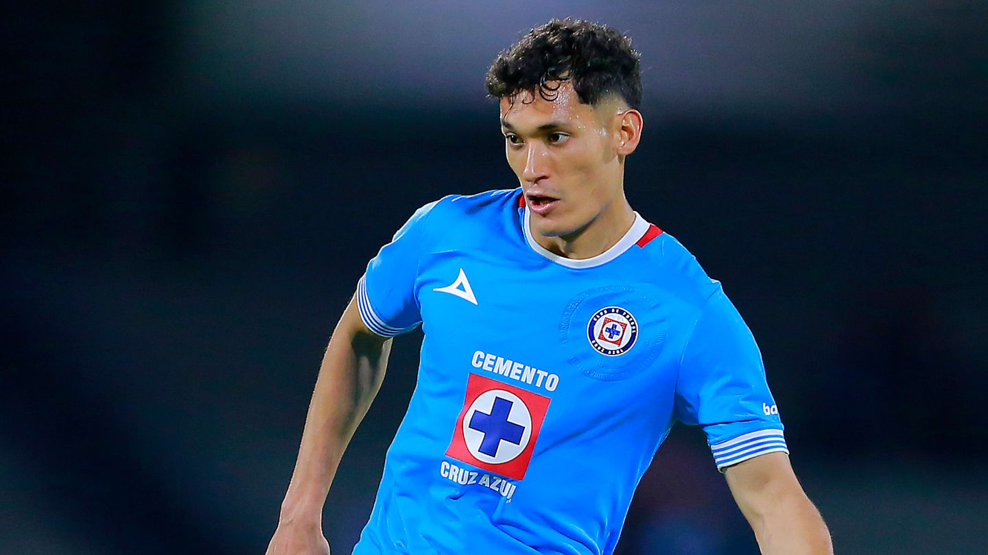 Video: la falta por la que expulsaron al Chiquete Orozco en el Pachuca vs Cruz Azul