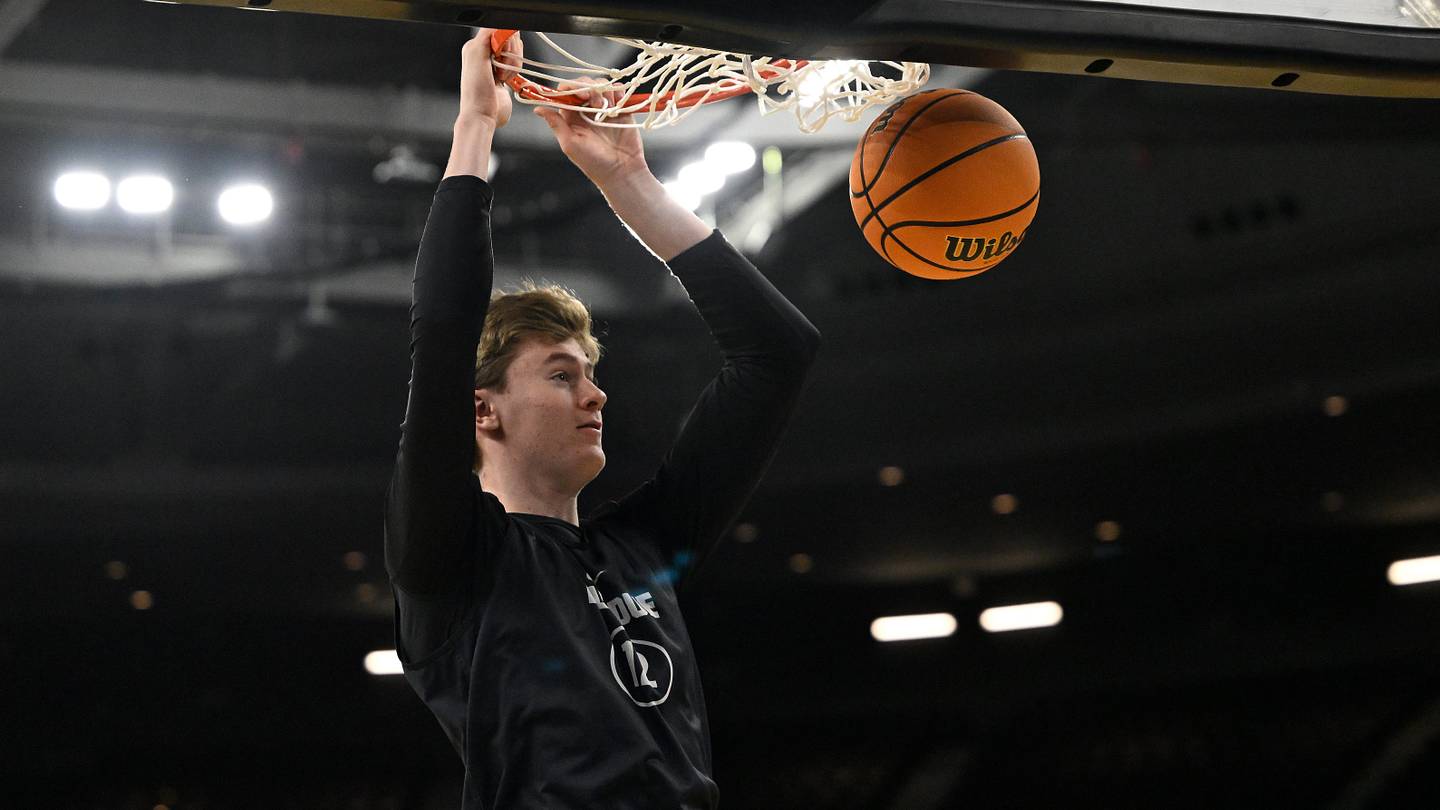 How Daniel Jacobsen Performed in USA's 129-70 Win Over Cameroon in FIBA ...