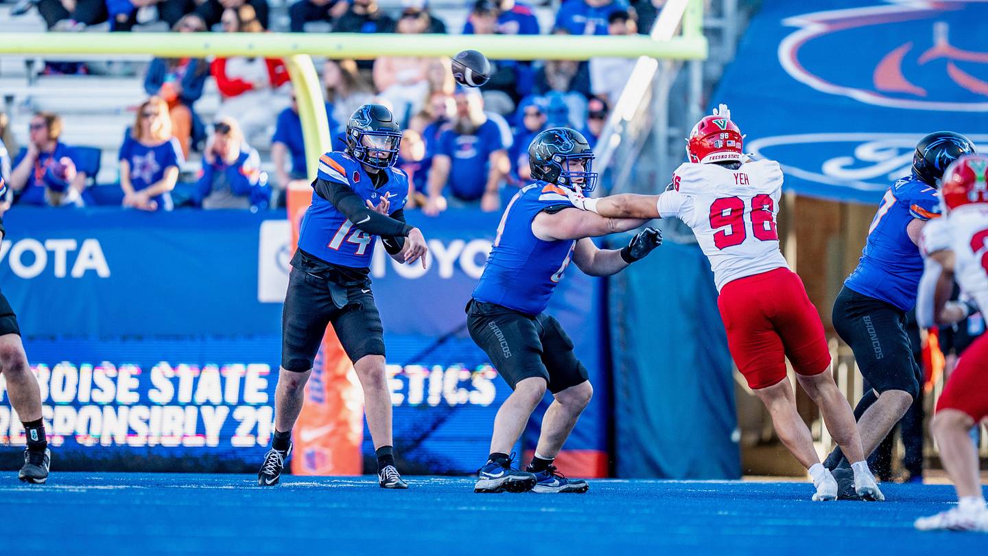 Former walk-on quarterback to make first career start for Boise State
