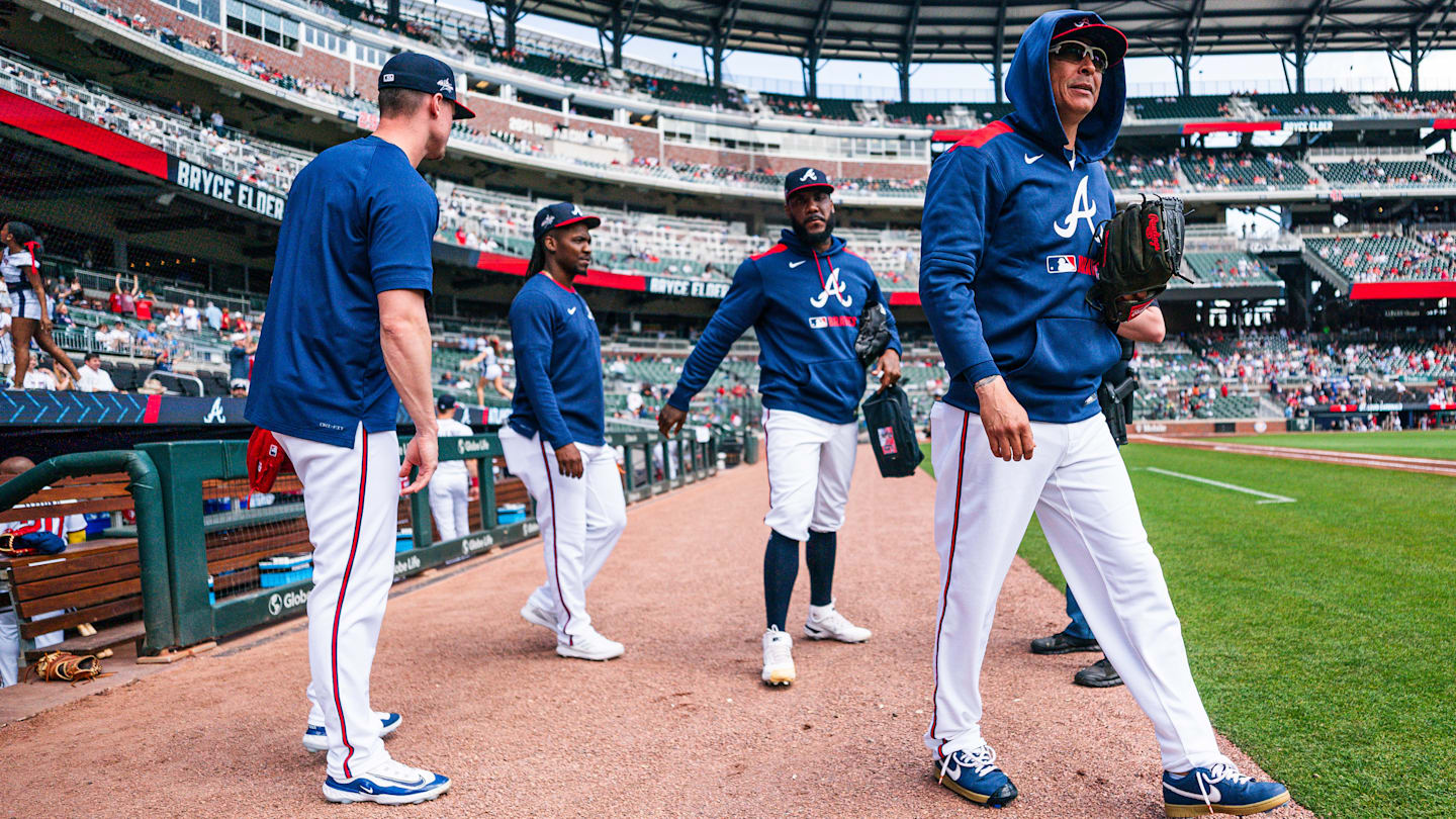 No one understands why this slumping Braves vet keeps dodging the axe