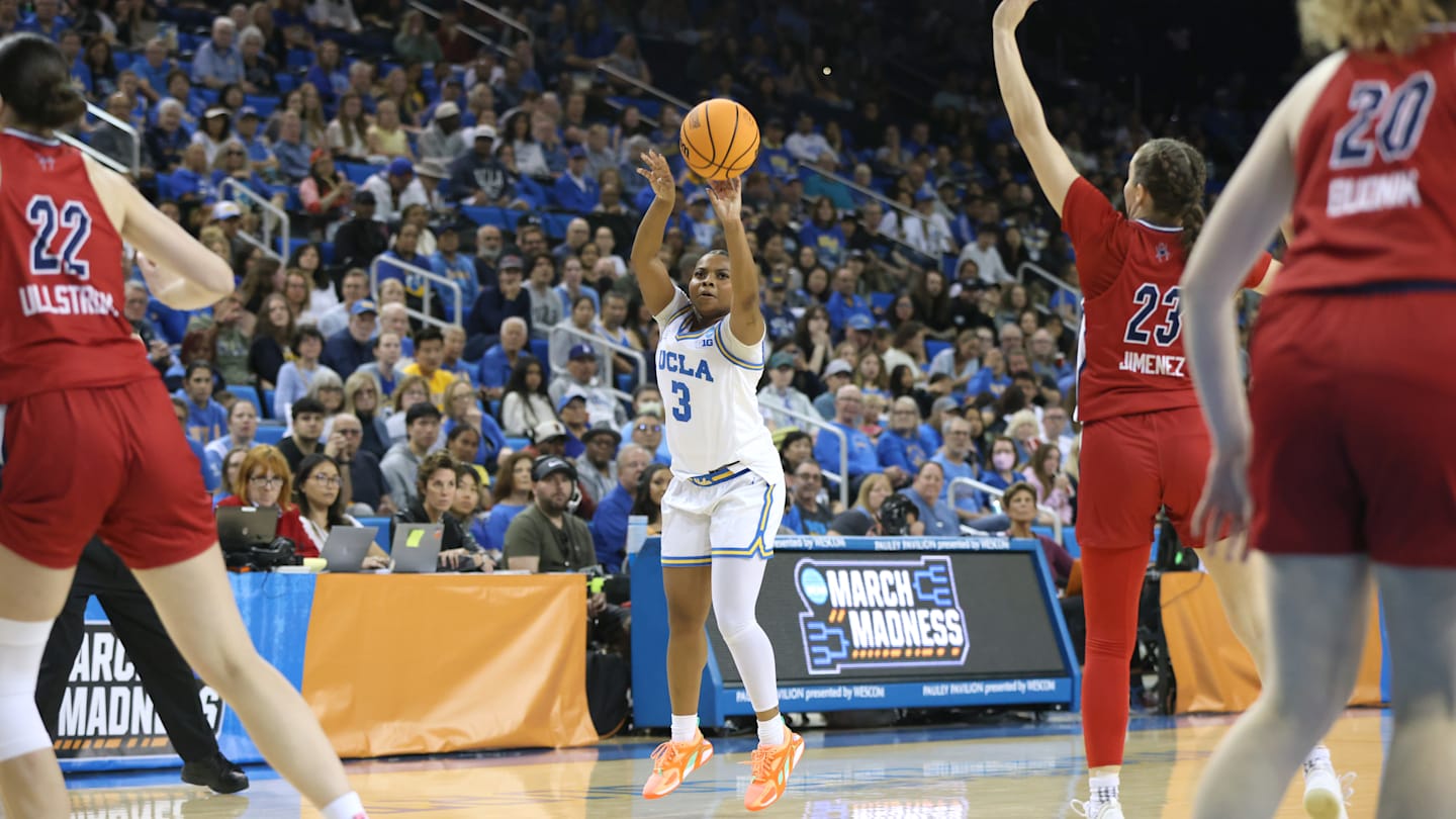 3-point specialist Londynn Jones crosses LA rivalry line