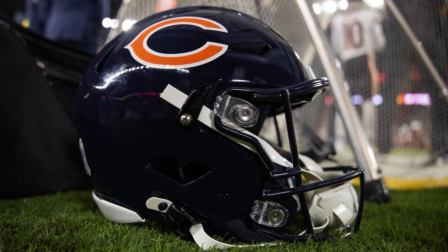 Elite Bears' linebacker duo of the past land on uniquely appropriate list